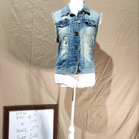 Bullhead | Jackets & Coats | Bullhead S Fitted Distressed Denim Vest ...